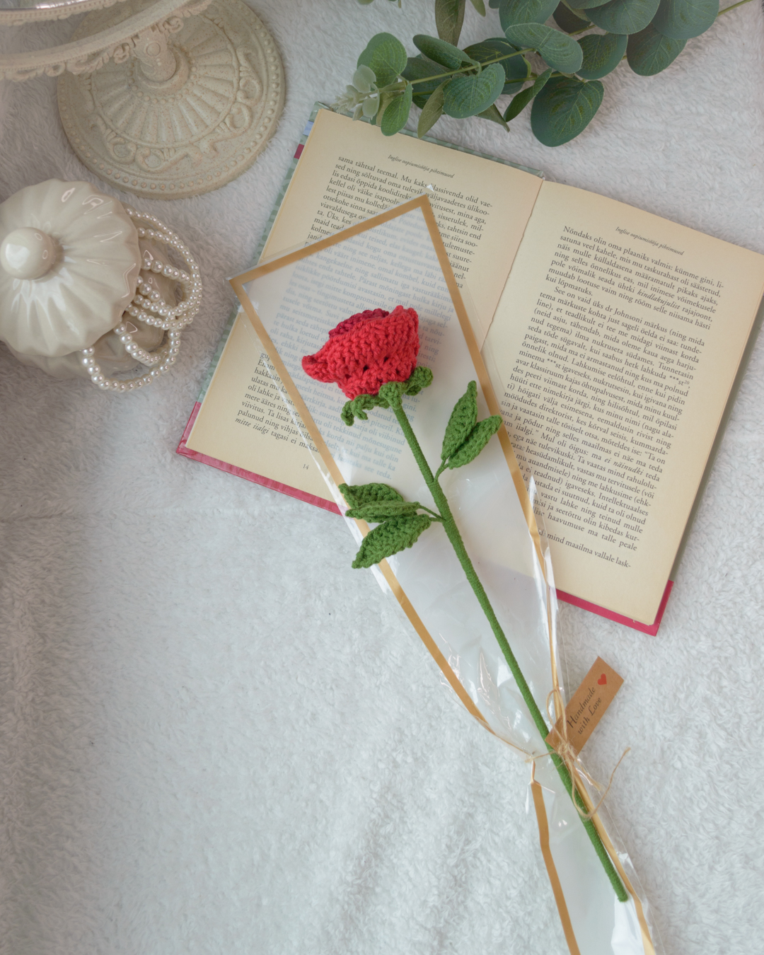 Eksklusiivne kahevärviline punane roos